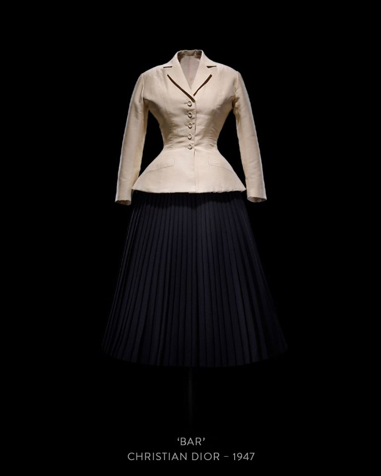 The 'Christian Dior: Designer of Dreams' exhibition on.dior.com ...